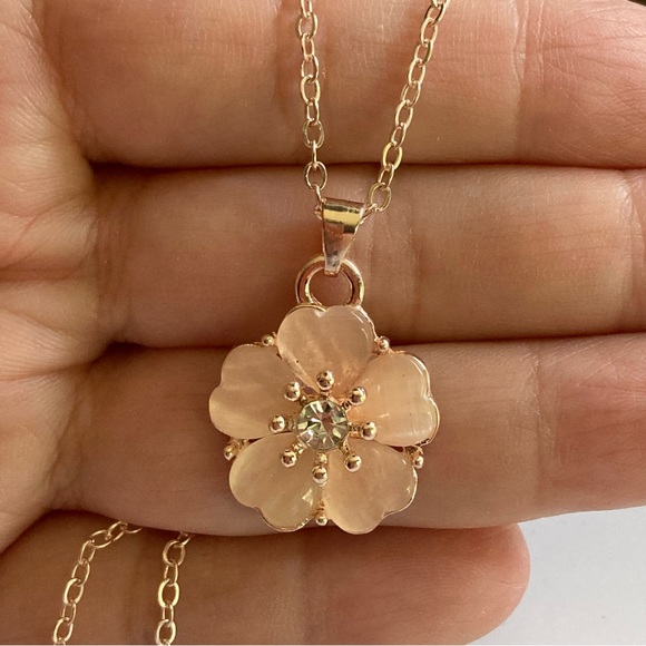 Jewelry | Pretty Rose Gold Toned Diamond Flower Necklace | Poshmark